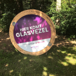 E-Fiber rolt glasvezel uit in Geffen, Nuland, Vinkel en Kruisstraat ...